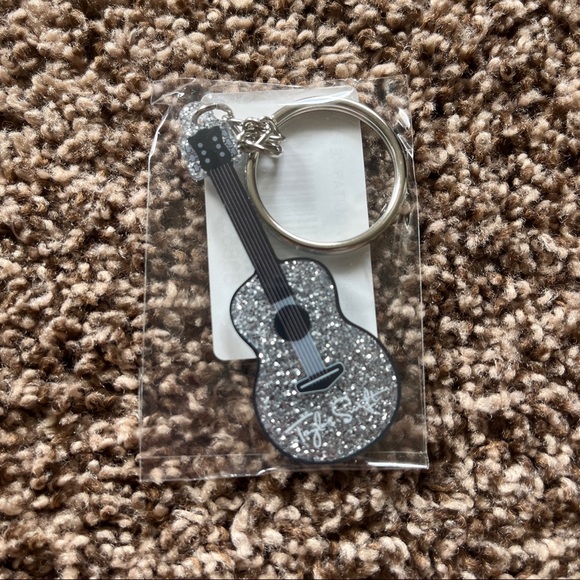 Taylor Swift | Accessories | New Taylor Swift Guitar Keychain | Poshmark